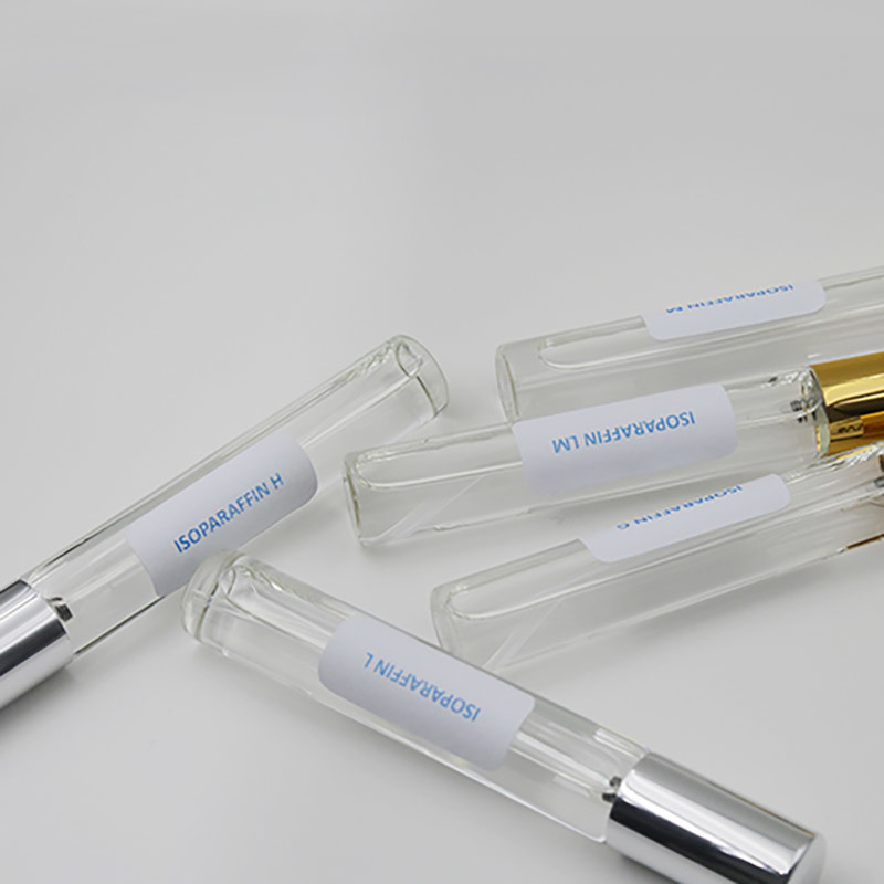 Transparent Isoparaffin L as flame show fuel
